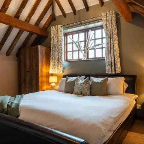 The Bull on the Green | Pub with Rooms & B&B | Newick, East Sussex Hotel